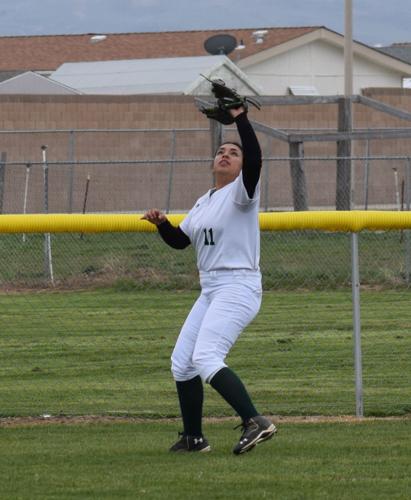 Warriors take 2 of 3 with extra-inning thriller | Sports ...
