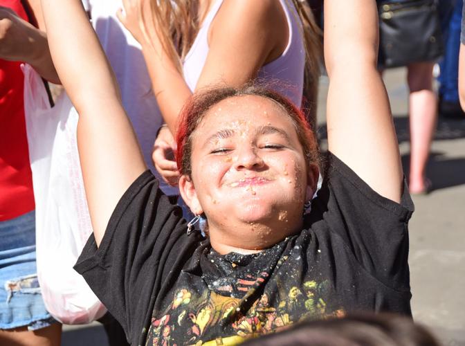 PHOTO GALLERY: Apple Festival provides pie eating contest | News ...
