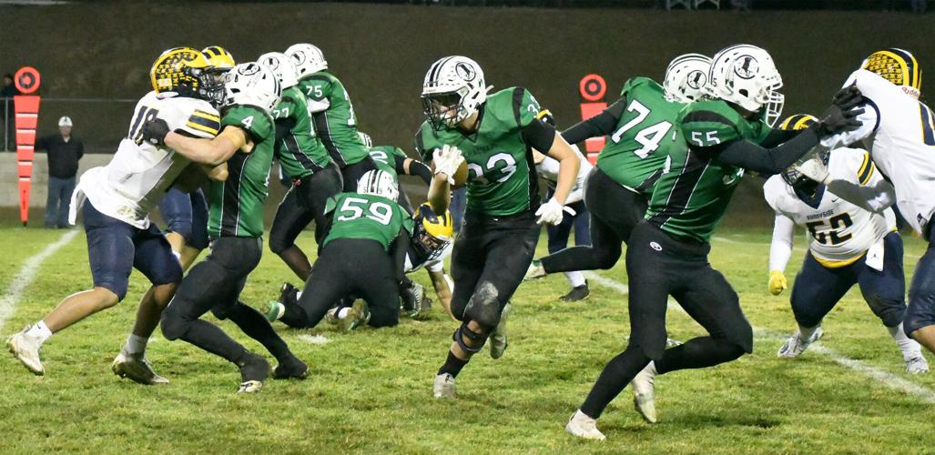 Mountain Football season ends in quarterfinals | Sports | tehachapinews.com