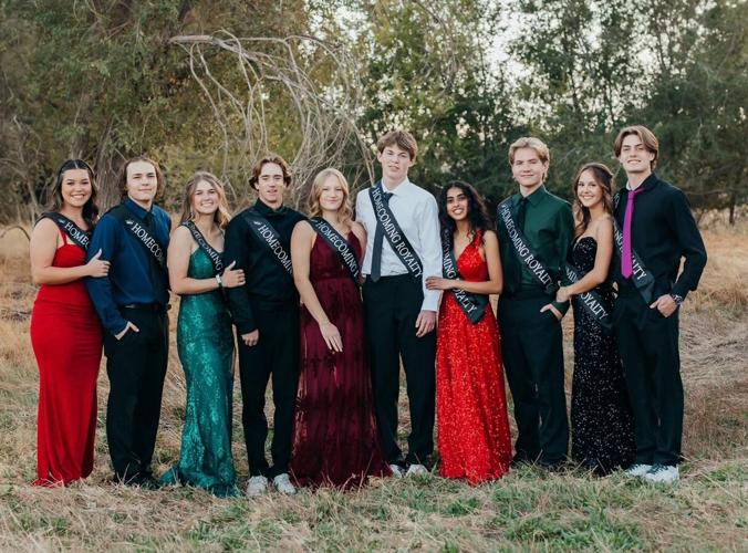 THS Homecoming 2024: Owen Henry, Emily Perkins crowned Homecoming king ...