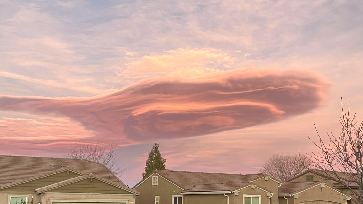 lenticular clouds