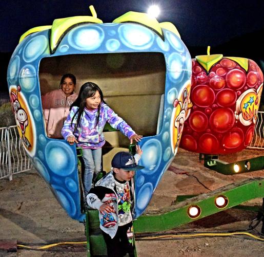 PHOTO GALLERY: Tehachapi Apple Festival, carnival and rodeo offered ...
