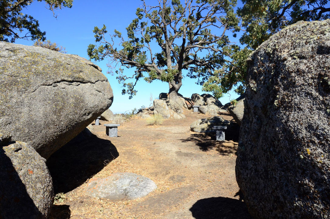 Historic Kawaiisu Indian site preserved, dedicated in Bear Valley ...