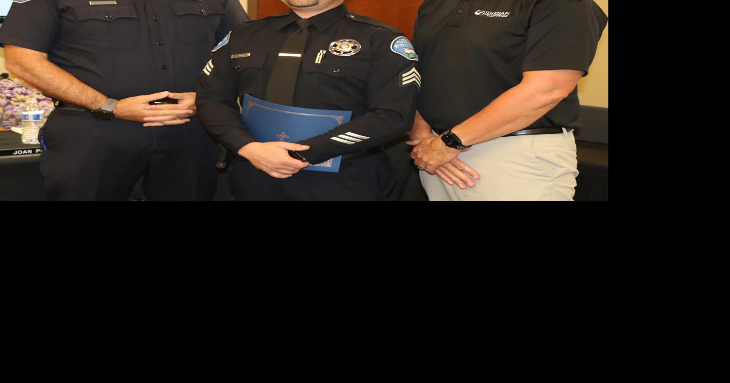 Council thanks Dunham for service while city was without police chief ...