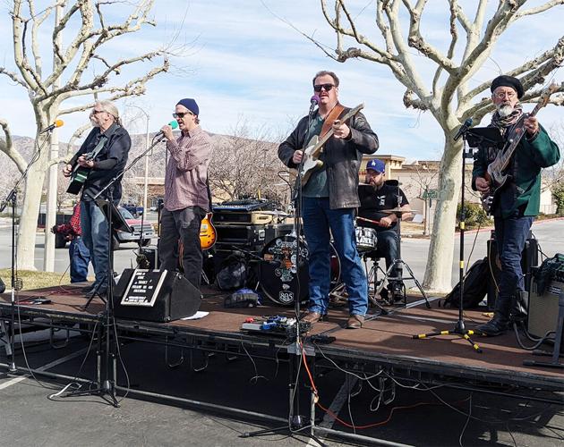 ‘Move over George Bailey, Aaron is the richest guy in town’: Tehachapi ...