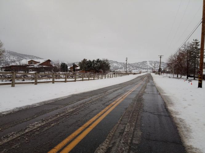 Various closures announced as snow hits Tehachapi | News ...