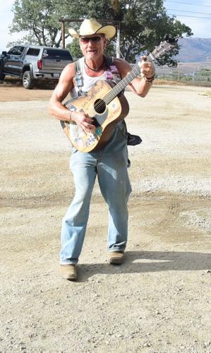 PHOTO GALLERY: A tip of the hat: TMRA thanks rodeo sponsors, kicks off ...