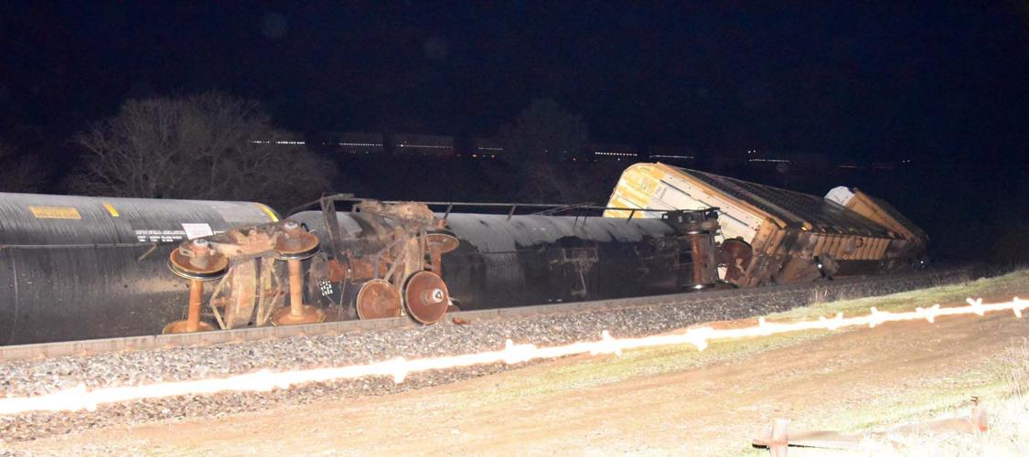 Tehachapi Loop scene of train derailment | News | tehachapinews.com