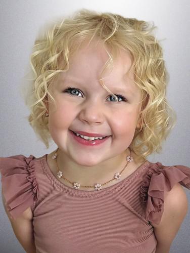 ‘Miss Tehachapi’ pageant on Sunday, May 4, at BeeKay Theatre | News | tehachapinews.com