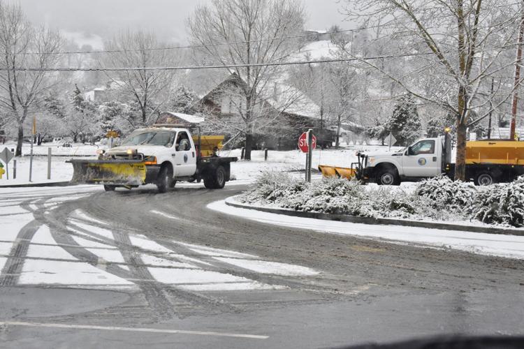 PHOTO GALLERY: Winter storm hits Tehachapi area | Multimedia ...