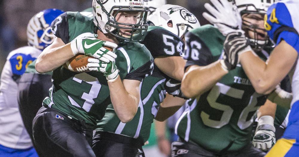 PHOTO GALLERY: BCHS Eagles play the Tehachapi Warriors, Sept. 15 ...