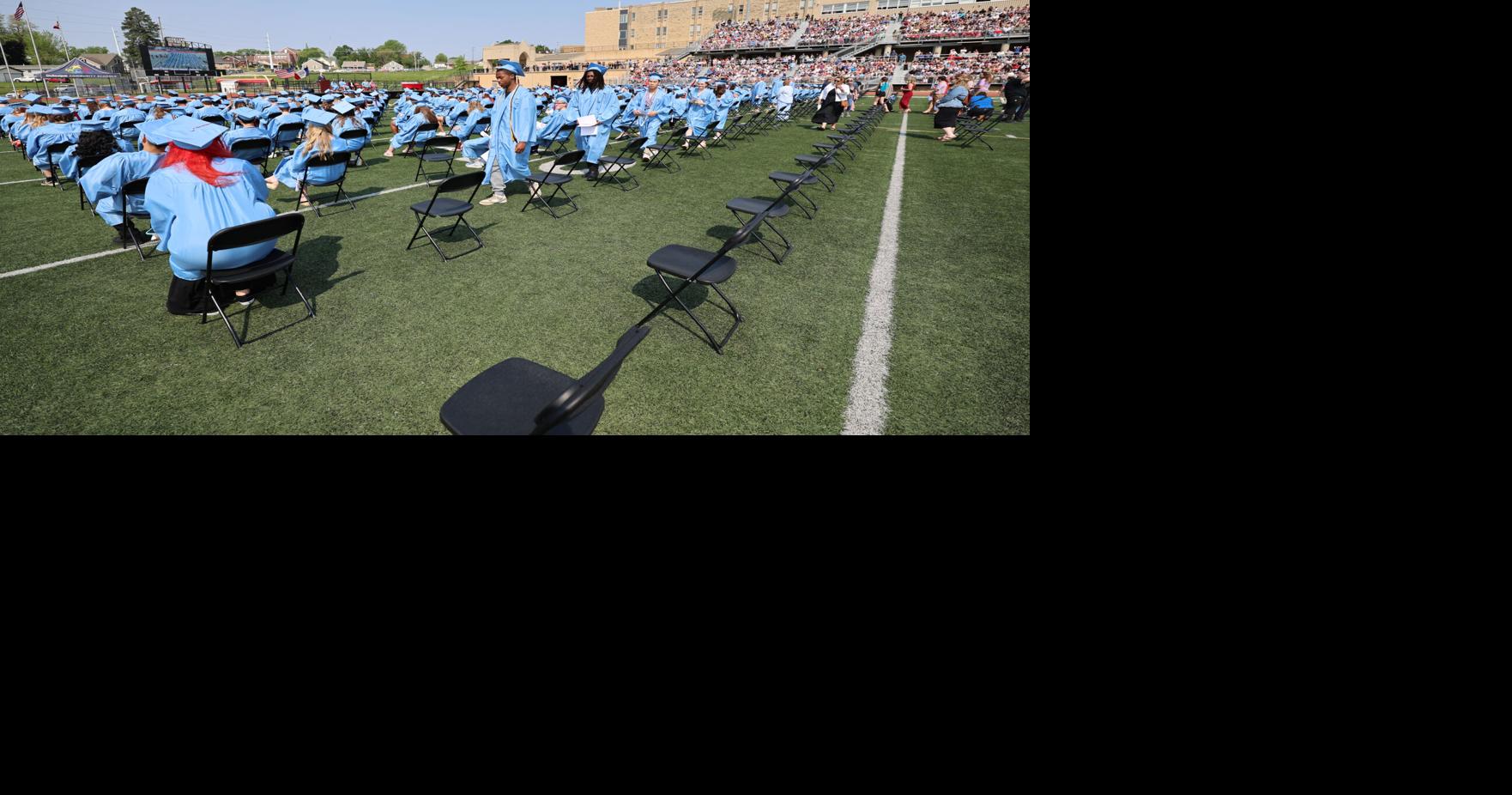 PHOTO GALLERY: Dubuque Senior Graduation Ceremony | Tri-state News ...