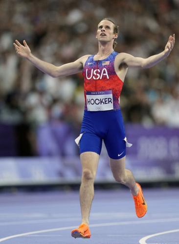 American Cole Hocker pulls Olympic shocker in men's 1,500, leaving Kerr ...