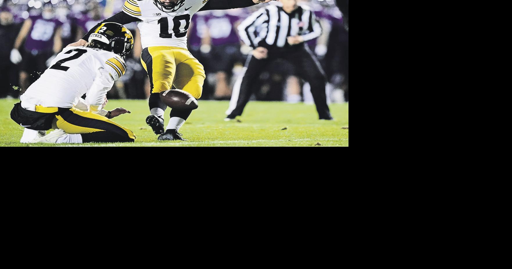 College football: Hawkeyes kicker Shudak sees his patience pay off ...