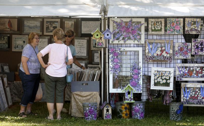 Platteville craft fair shows off creativity, connectivity of local ...