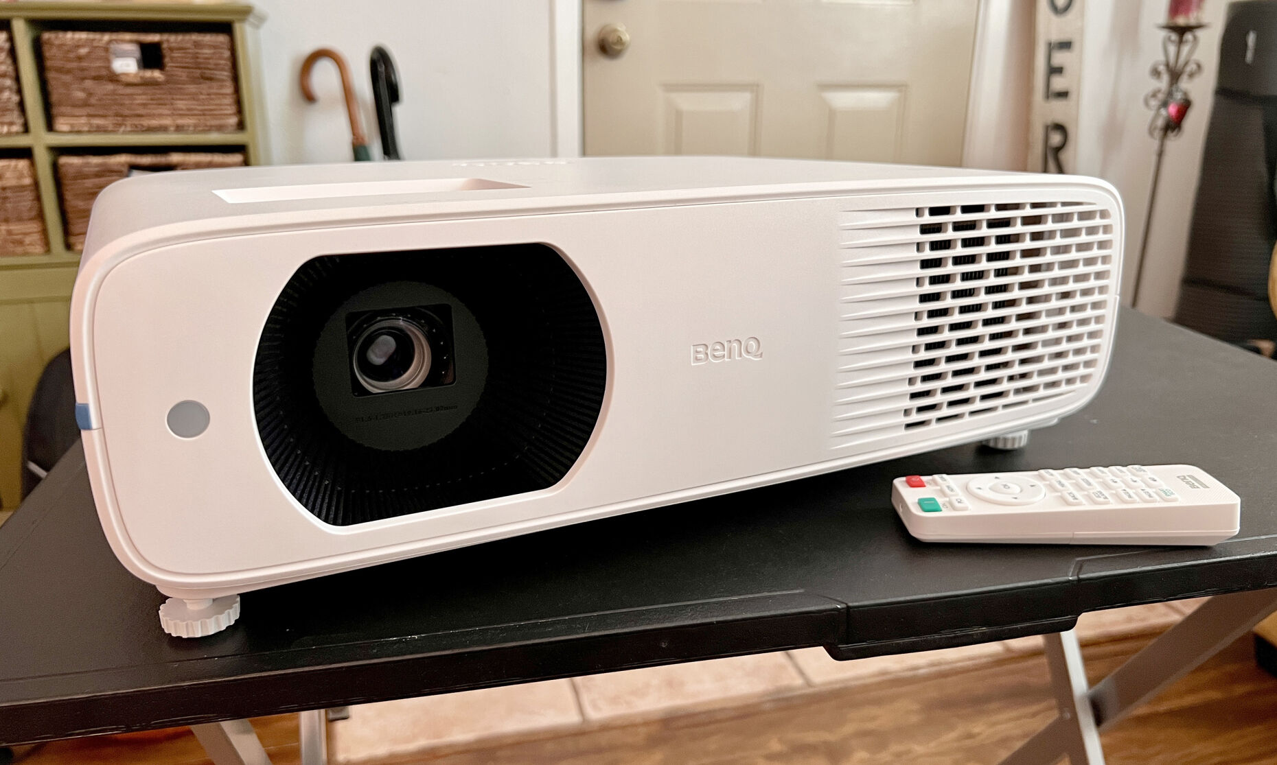 Tech review: BenQ LH730 projector can run 24/7 and keep on going ...