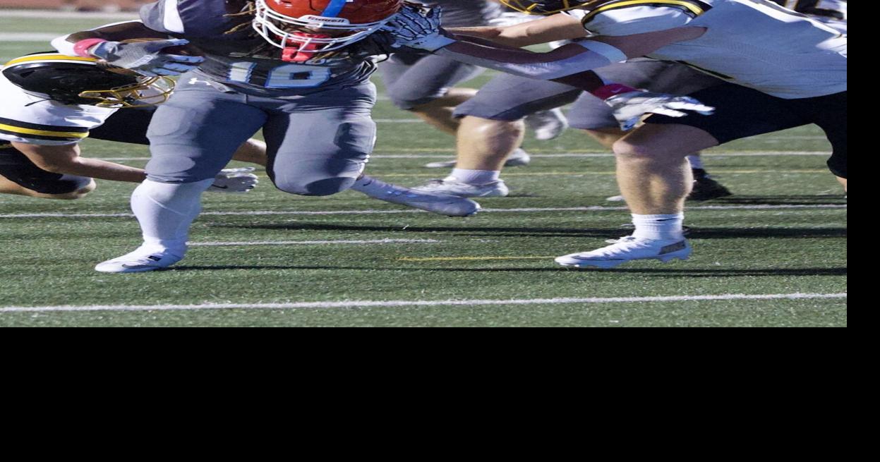 Prep football: Howard lifts Senior past Bettendorf | Local Sports ...