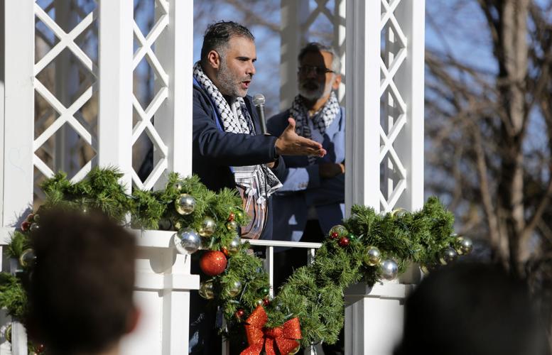 Dubuque peace march calls for ceasefire in Israel-Hamas war | Tri-state ...