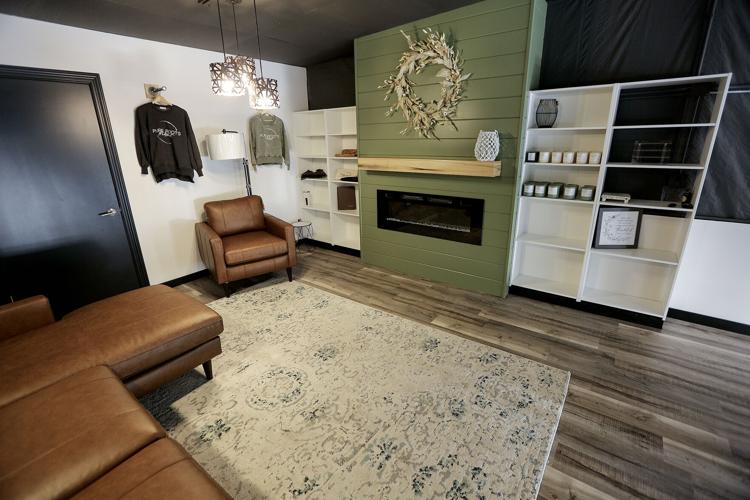 Biz Buzz Monday New Dubuque Salon Looks To Uplift Clients Stylists