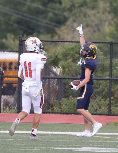 College football: Ostrander breaks out, but Clarke falls short in ...