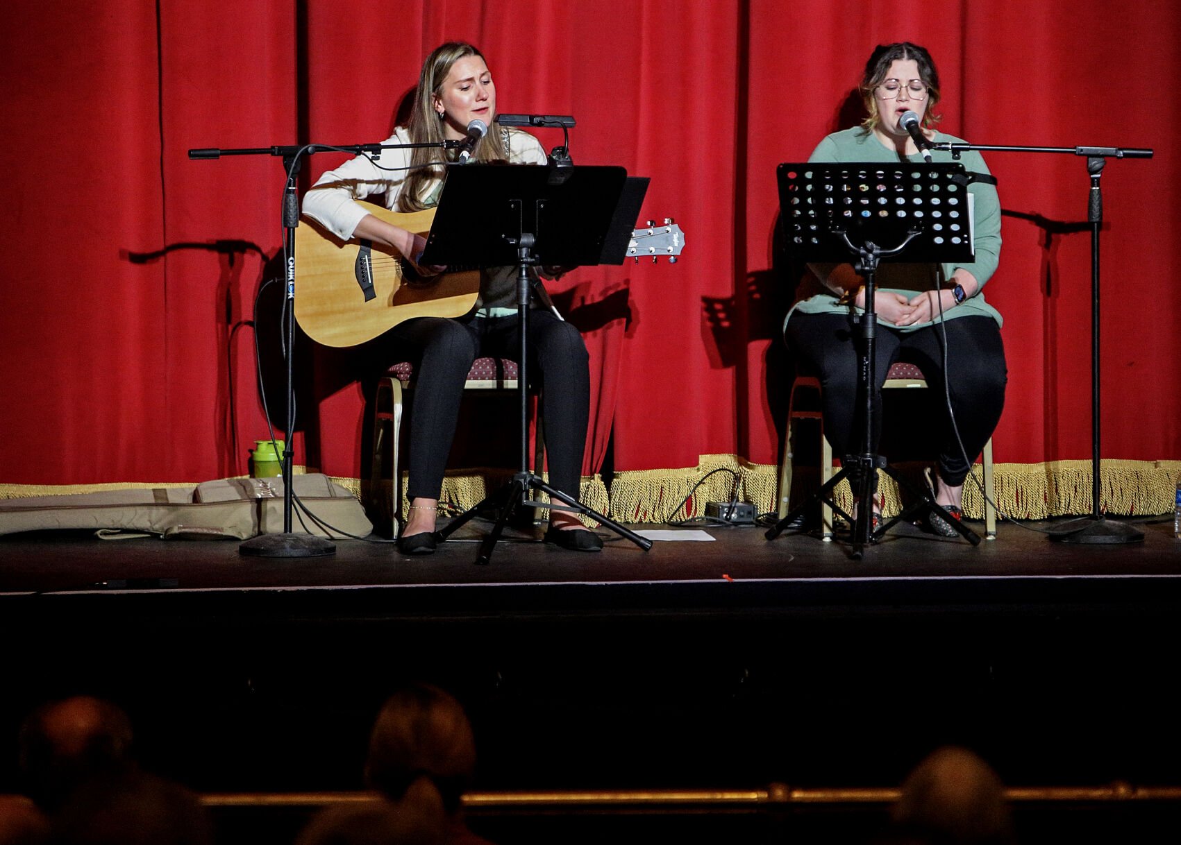 'A beautiful thing': Hospice of Dubuque memorial service a place for ...