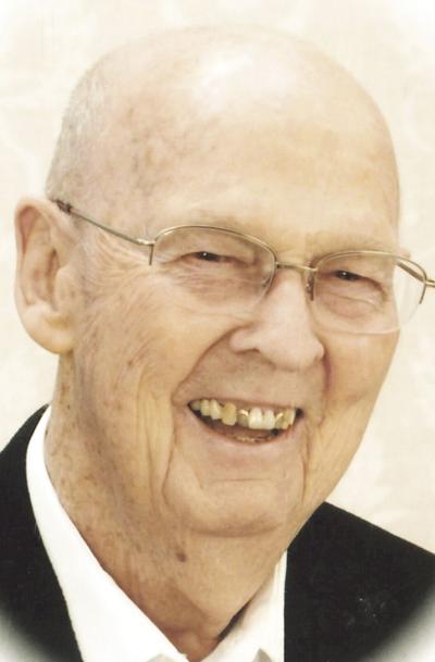 Walter J. Kaiser Jr. | Obituaries Dubuque | telegraphherald.com