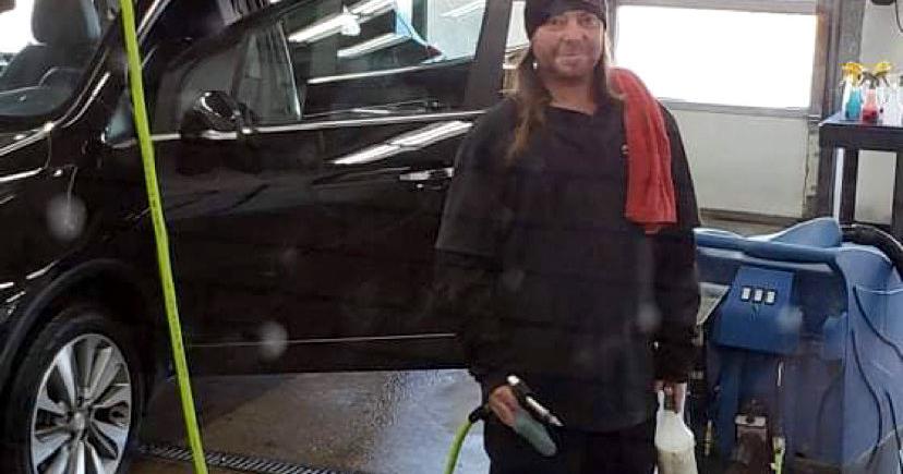 A life remembered: Dubuque free spirit swam through life day by day ...