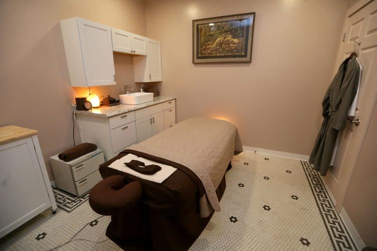 A wellness sisterhood: Cascade, Iowa, native aims to create a community ...