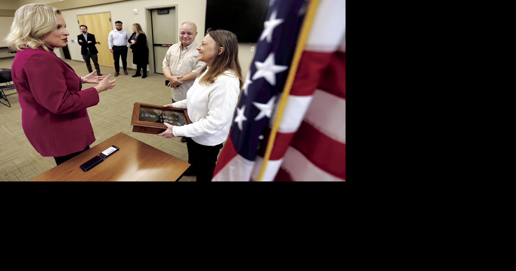 WWII veteran from Dubuque receives posthumous war decorations | Tri ...