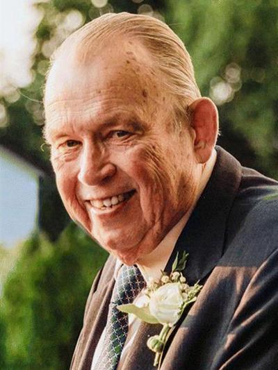 Richard G. Stender | Obituaries Dubuque | telegraphherald.com