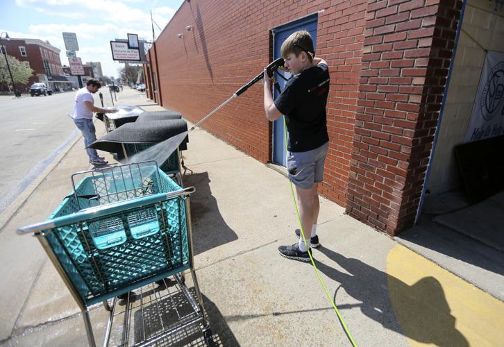 Western Dubuque High School students give back through service day ...