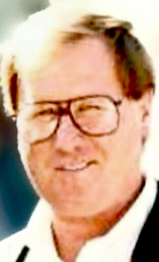 C. Patrick Smith | Obituaries Dubuque | telegraphherald.com