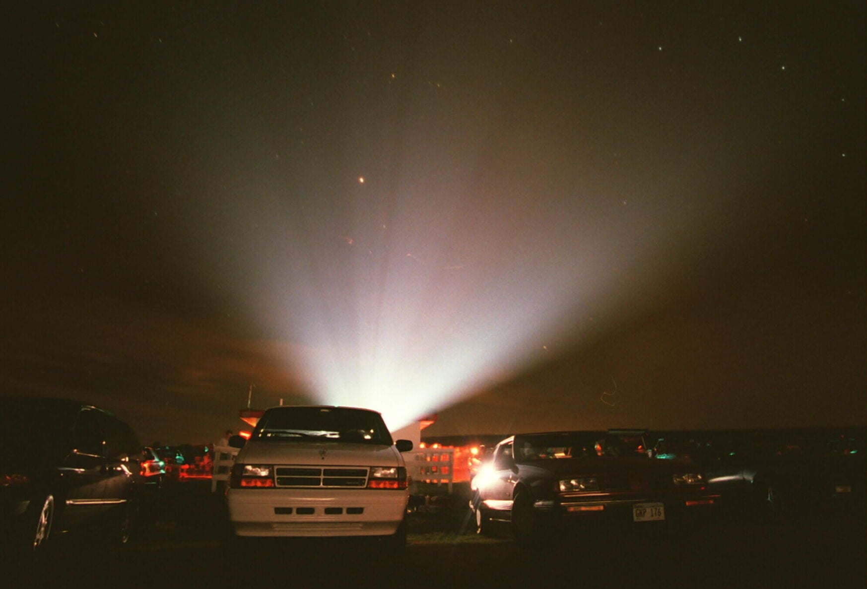 Tri-State Bucket List: See a movie under the stars at Maquoketa-area ...