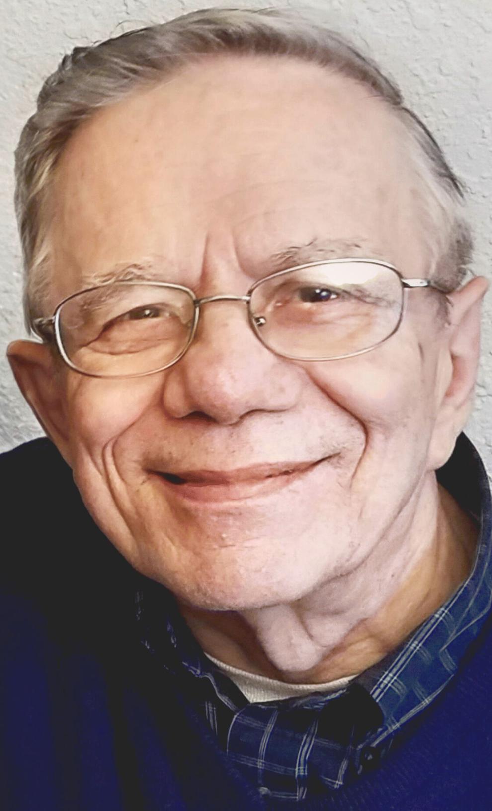 John T. Riedl | Obituaries Dubuque | telegraphherald.com