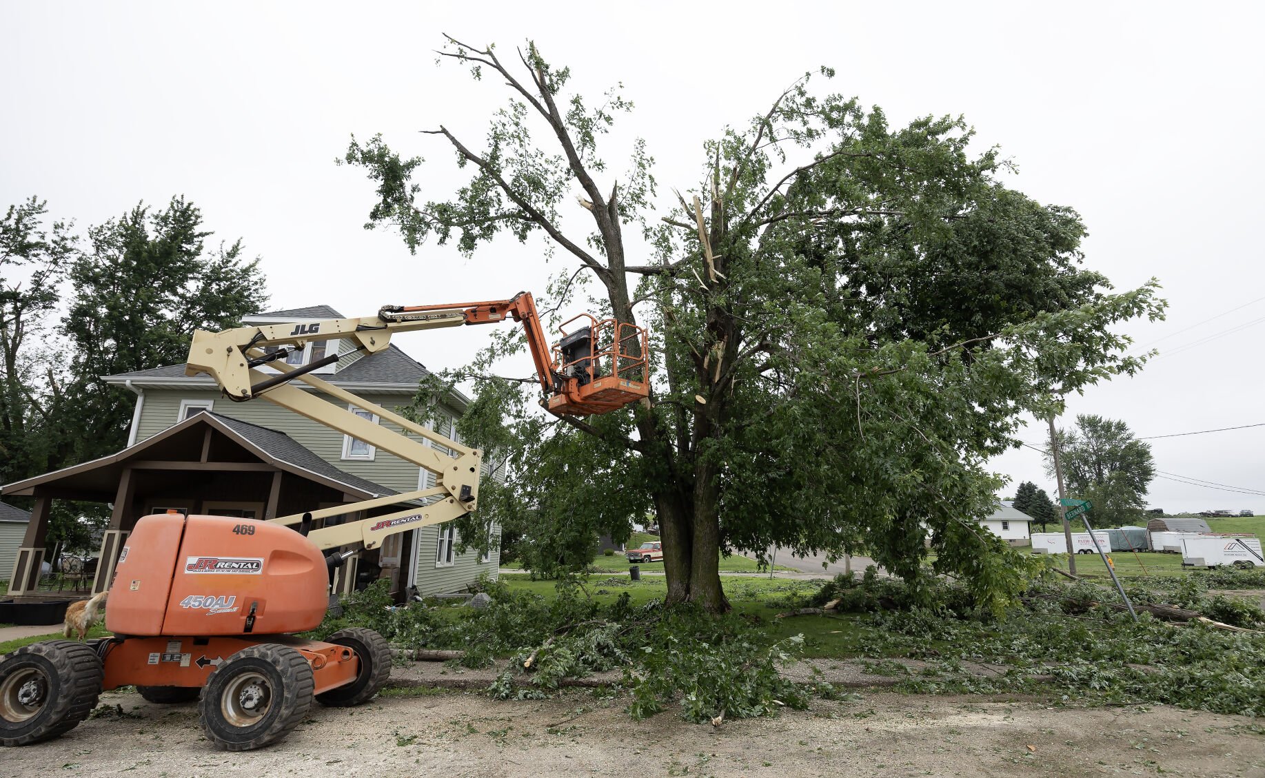 Tornadoes, floods, warmth highlight area's weather in 2025 | Tri-state ...