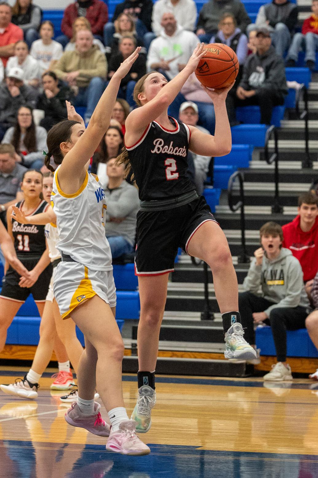 Girls prep basketball: Western Dubuque knocks off Wahlert | Local ...