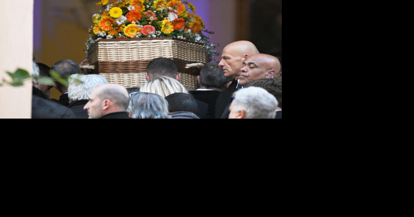 Saint-Tropez bids adieu to Brigitte Bardot with a funeral and public ...