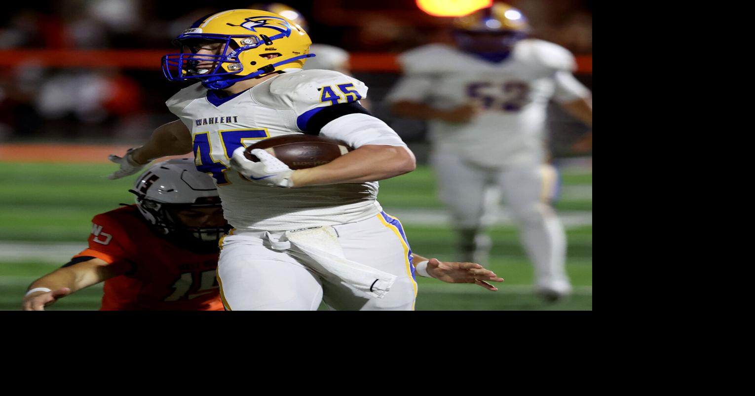 Prep football: Wahlert takes over top spot in Class 3A rankings | Local ...