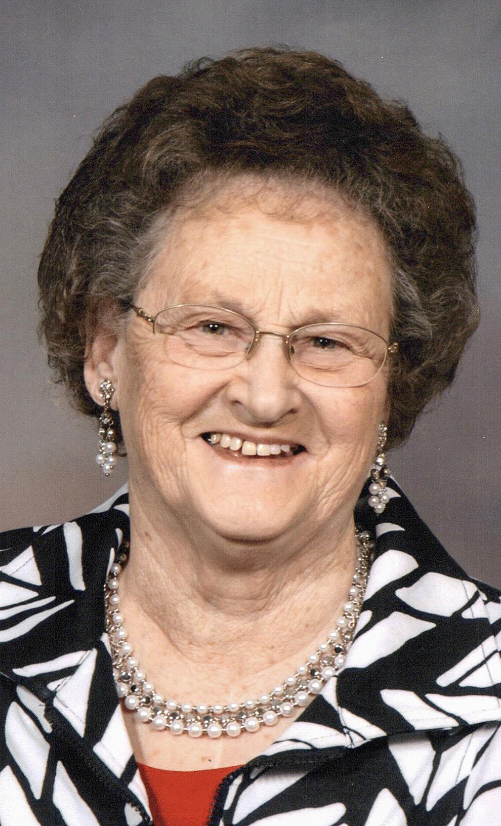 Anna Mae J. Blosch | Obituaries Dubuque | telegraphherald.com