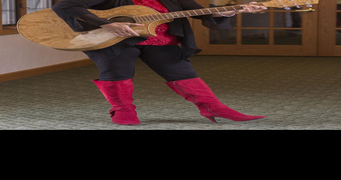 Local musician finds her voice performing at nursing homes | Tri-state ...