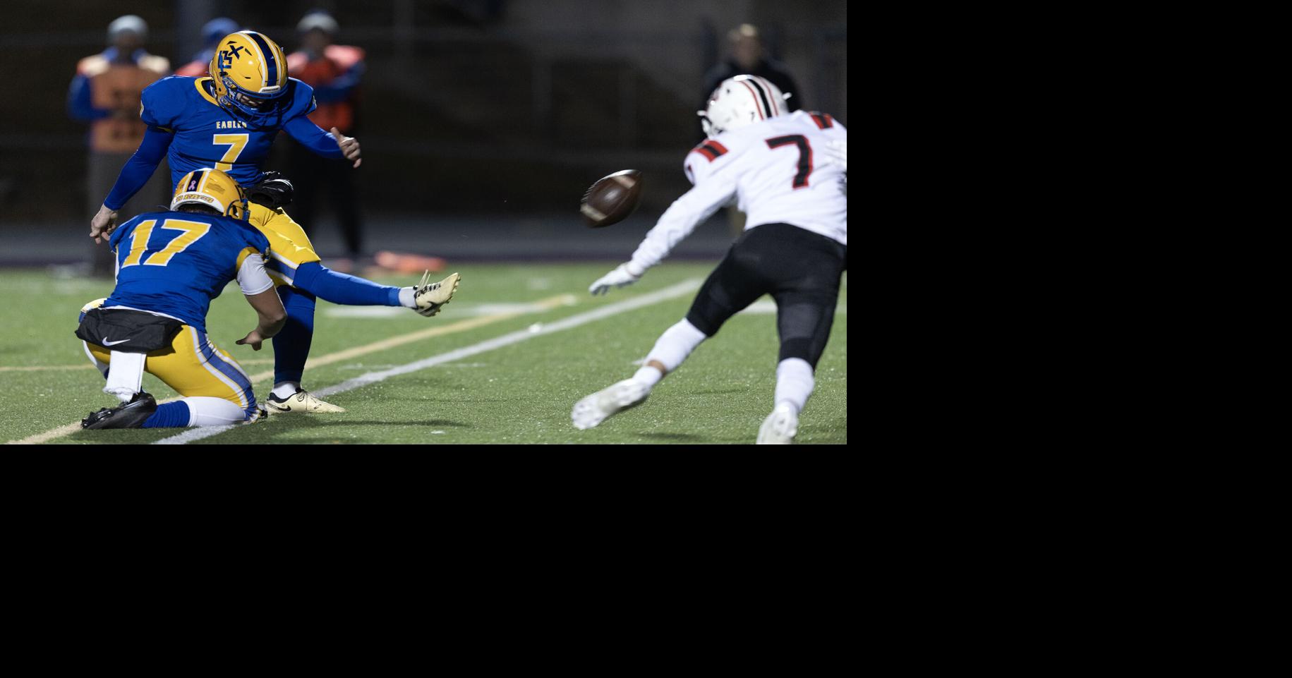 Prep football: Wahlert trio earns district awards | Local Sports ...