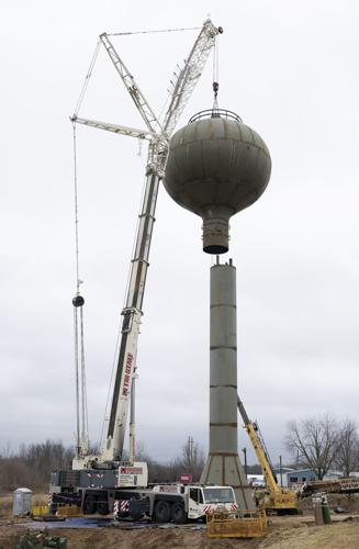 East Dubuque water tower project moves forward | Tri-state News ...
