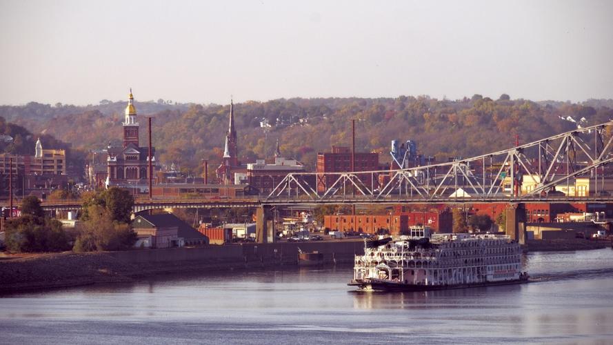 Local photographer spotlights unique views of Dubuque scenes | Tri ...