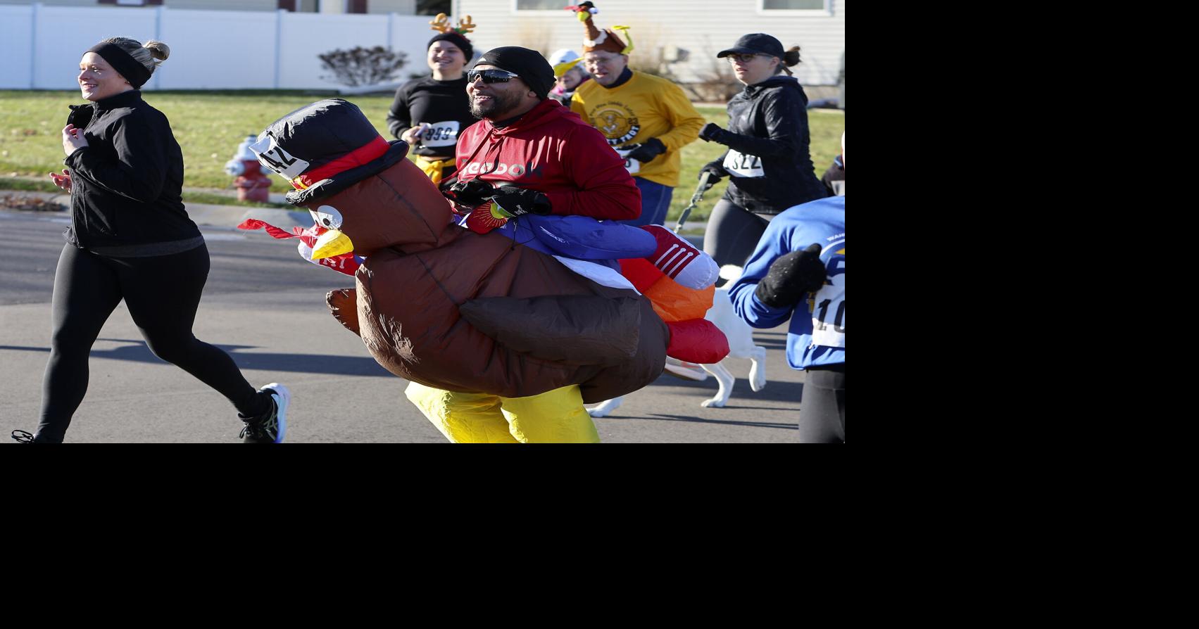 PHOTO GALLERY: 51st Annual Turkey Trot | Gallery | telegraphherald.com