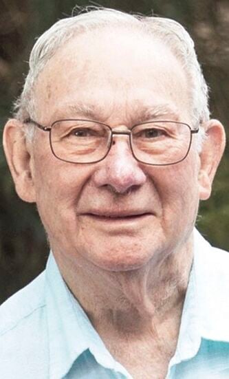 Raymond J. Hayes | Obituaries Dubuque | telegraphherald.com