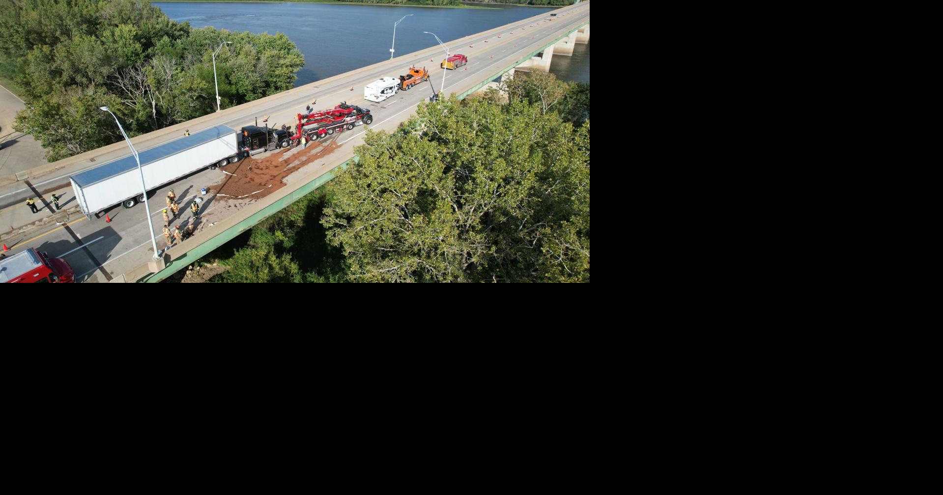 UPDATE: Dubuque-Wisconsin bridge reopens to traffic following crash ...