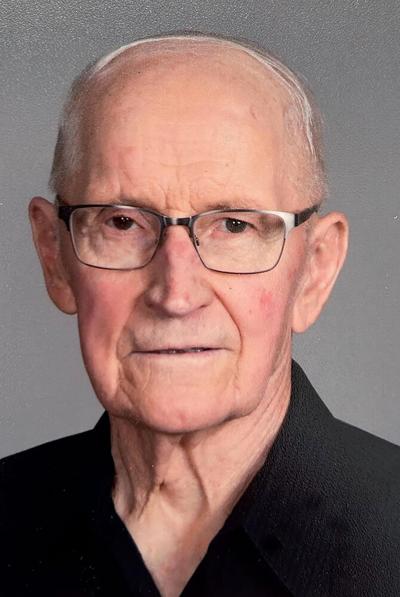 Merwin J. Monner | Obituaries Dubuque | telegraphherald.com