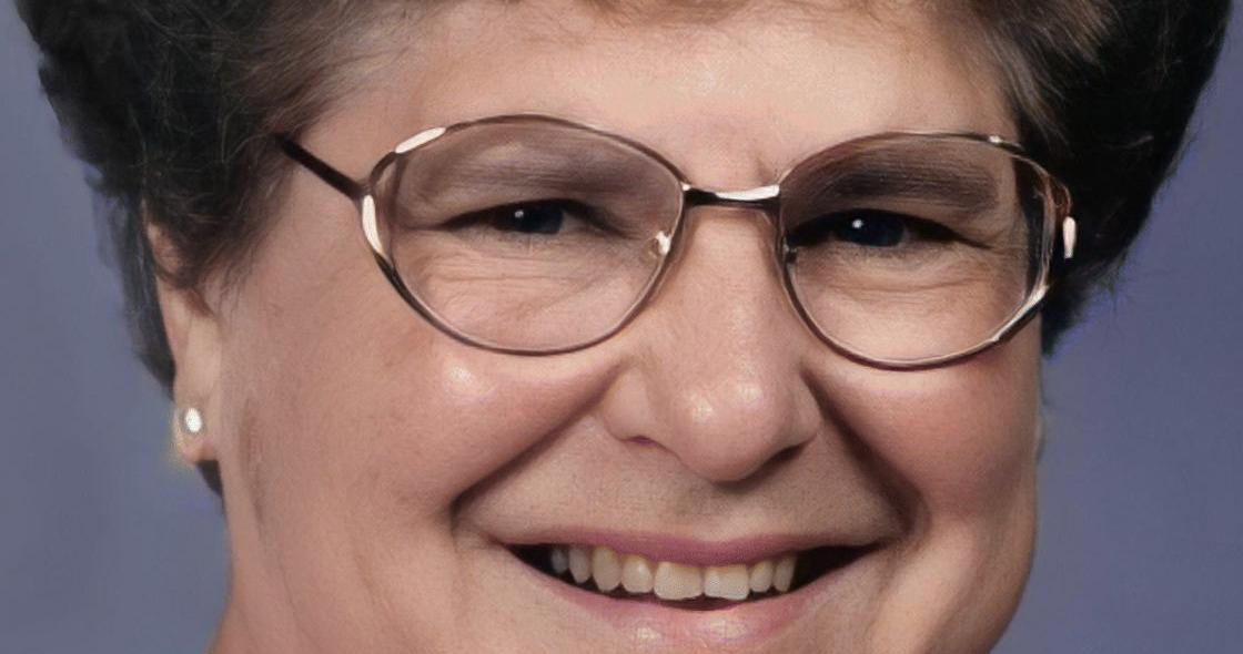 Joan I. Benson | Obituaries Dubuque | telegraphherald.com