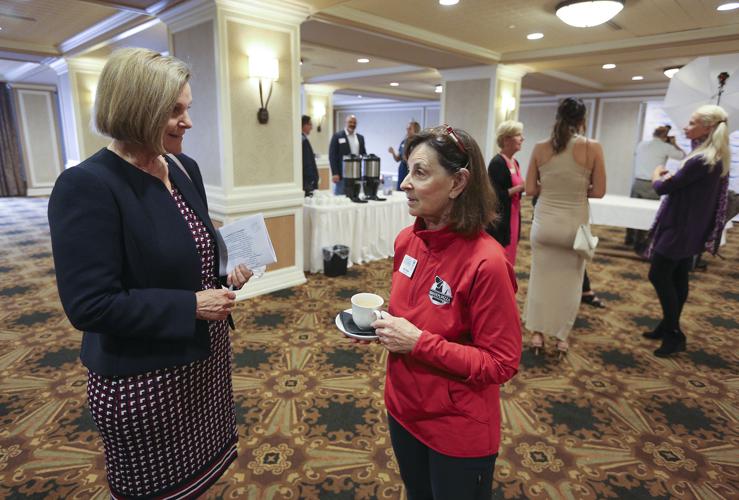 Mathis discusses air service, inflation in Dubuque | Tri-state News ...
