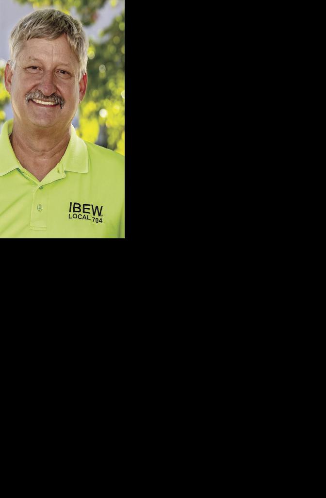 Business leader, union leader square off for Iowa Senate seat ...